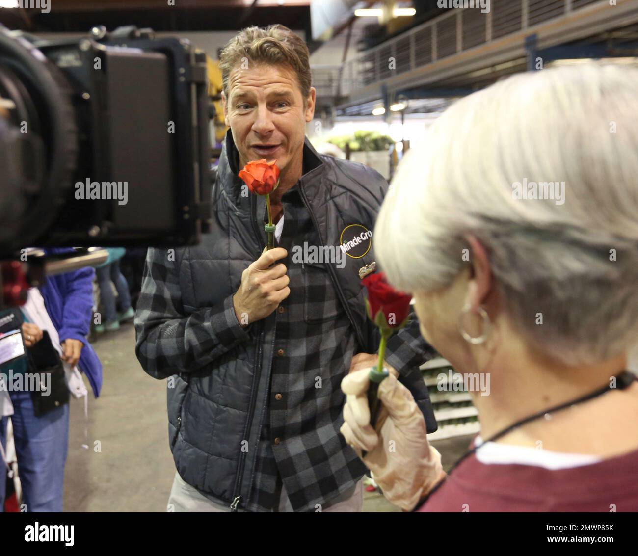 IMAGE DISTRIBUTED FOR MIRACLE-GRO - TV personality Ty Pennington ...