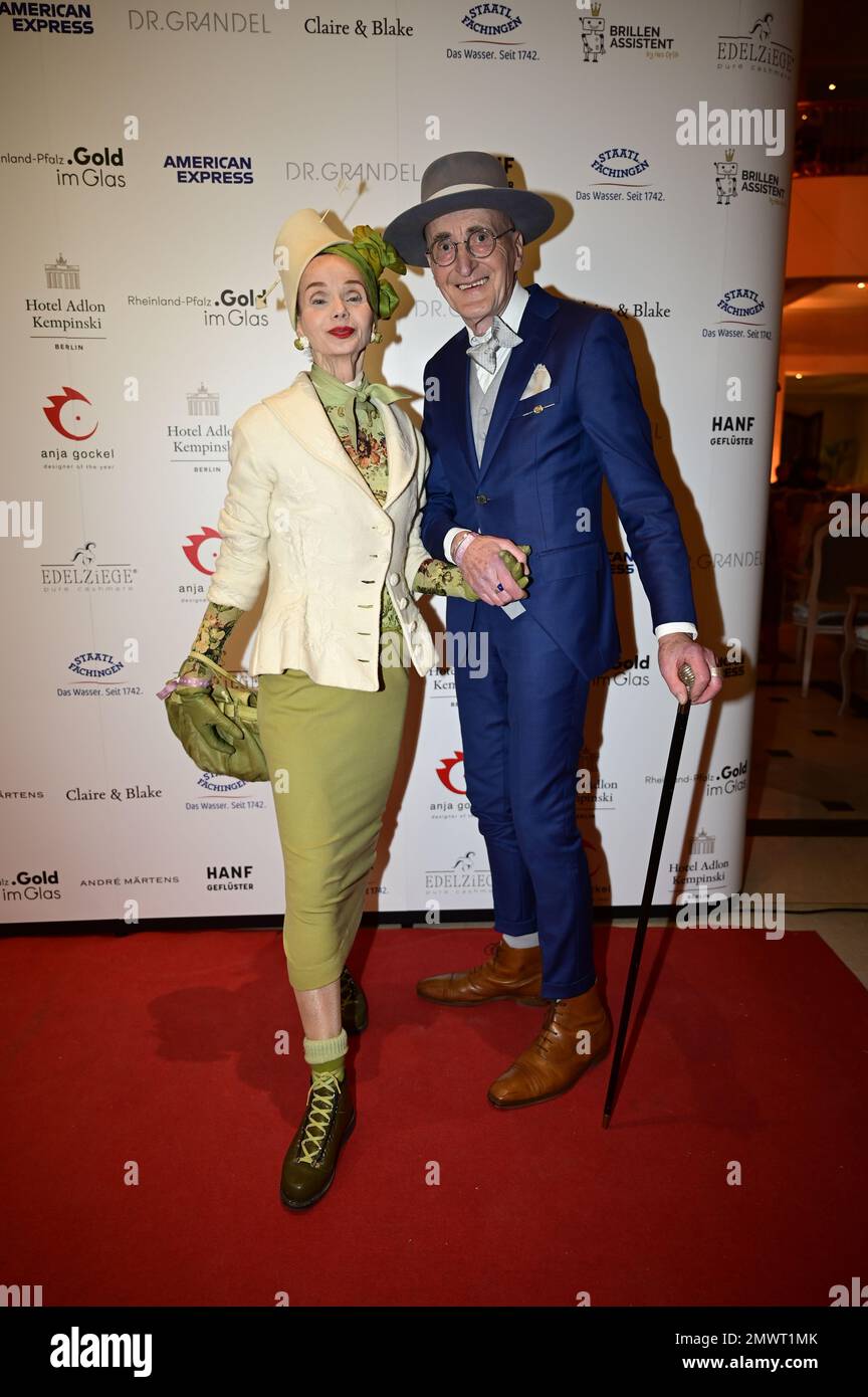 Britt Kanja und Günther Krabbenhöft bei der Anja Gockel Fashion Show ...