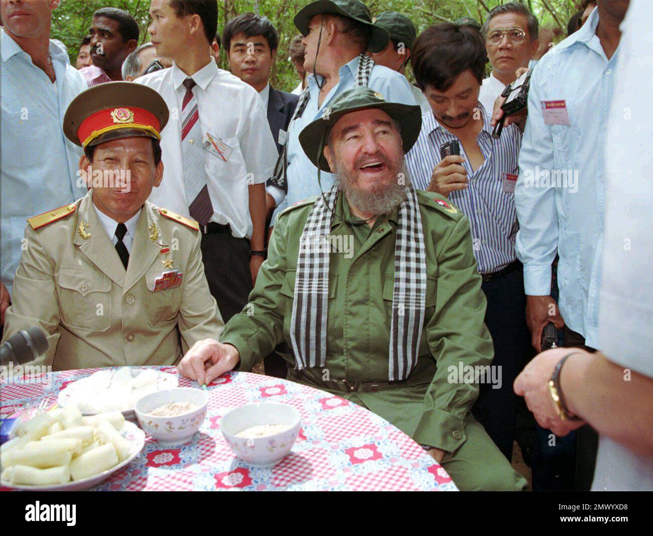 FILE - In this Dec. 11, 1995 file photo, Cuba's leader Fidel Castro ...