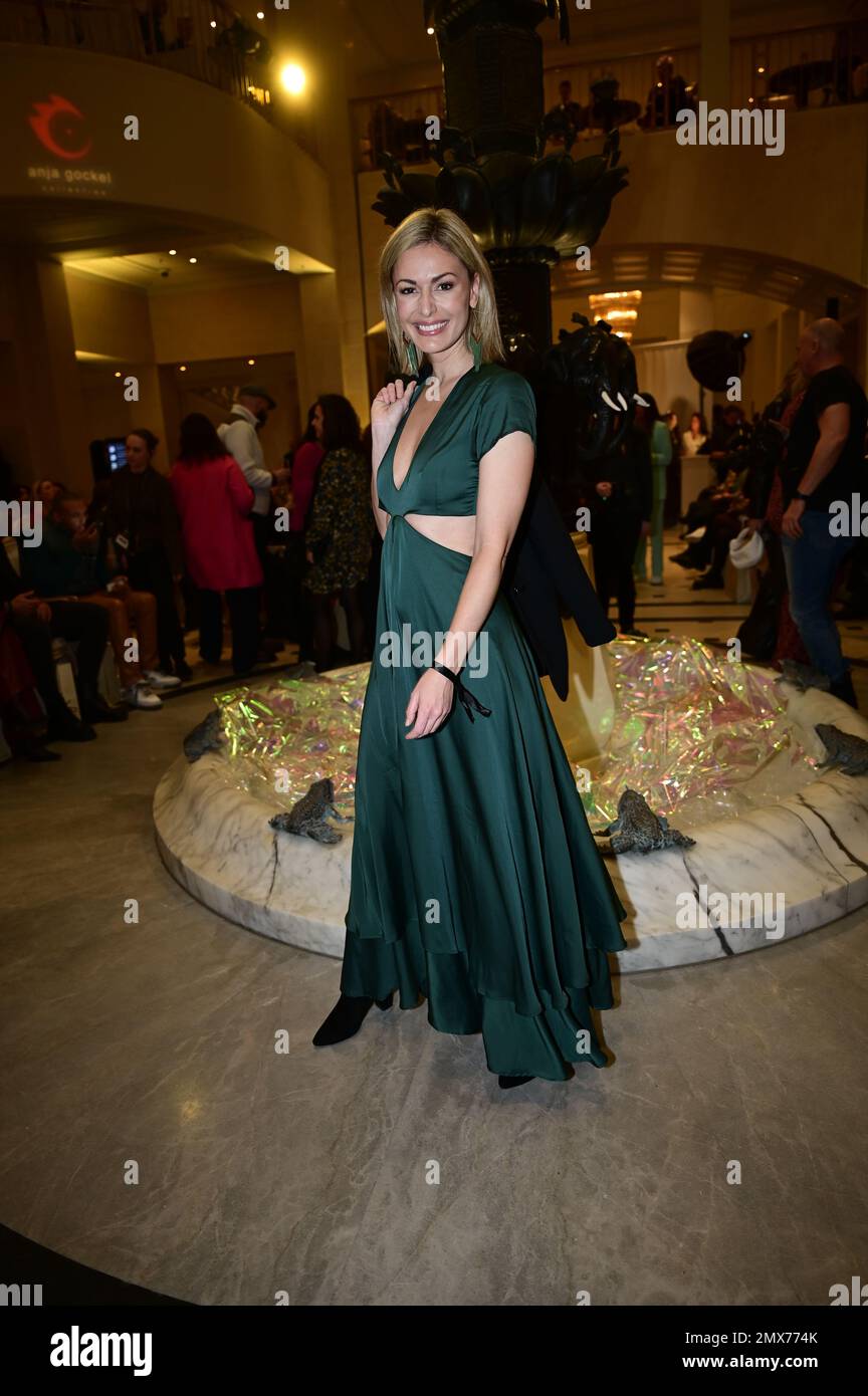 Caroline Dittmann bei der Anja Gockel Fashion Show 'even senses' auf ...