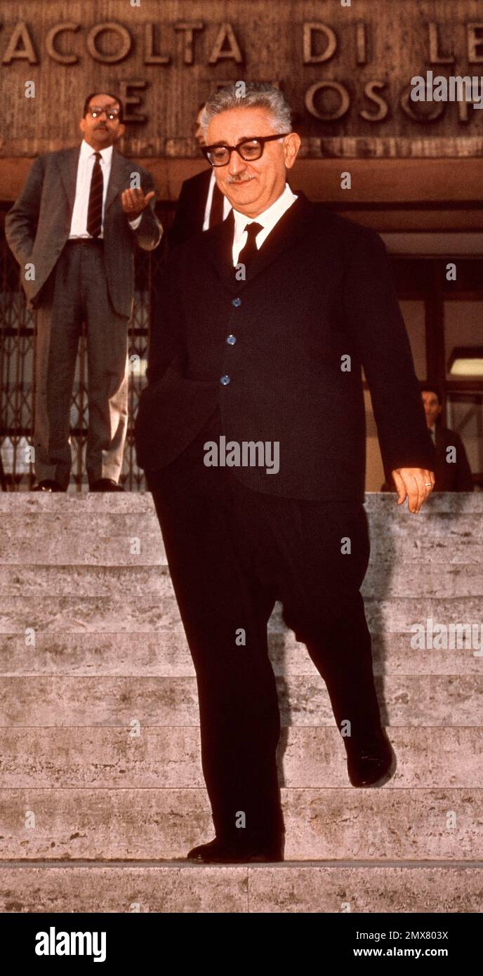 Giovanni leone -Fotos und -Bildmaterial in hoher Auflösung – Alamy