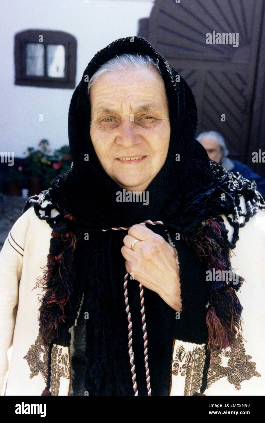 Rumänisches bauernkostüm -Fotos und -Bildmaterial in hoher Auflösung ...