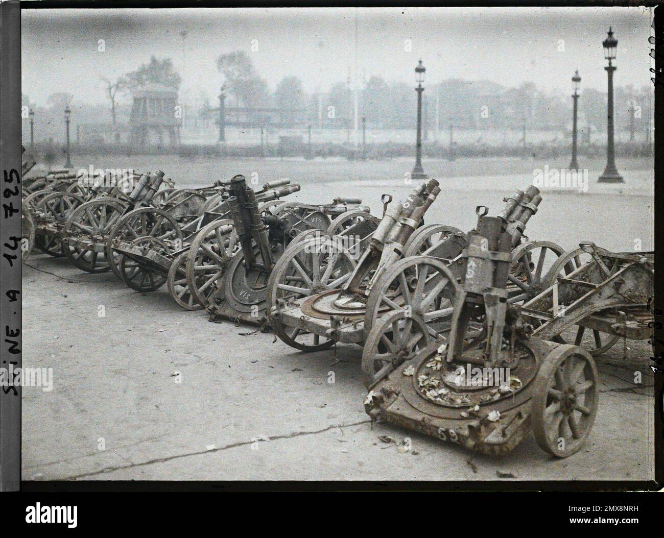Place de la concorde kanonen -Fotos und -Bildmaterial in hoher ...