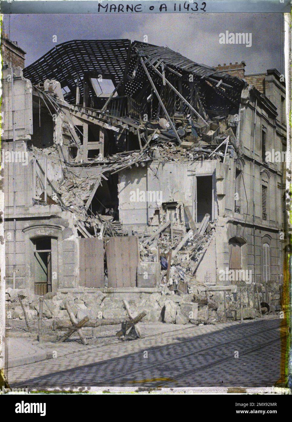 Rue de cernay -Fotos und -Bildmaterial in hoher Auflösung – Alamy