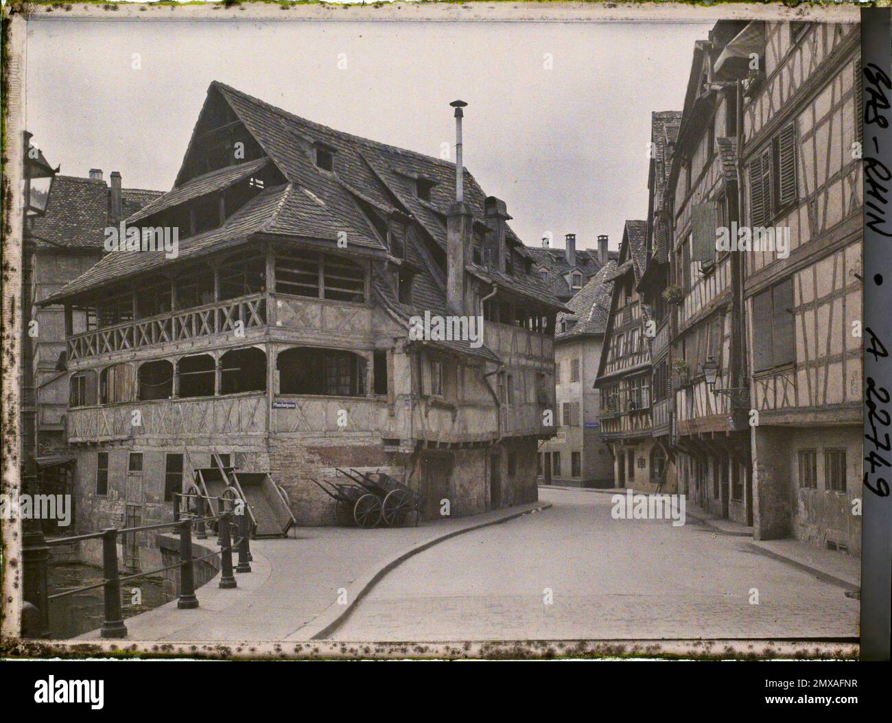 Fabrik werkstatt dach balkon loggia strasse nachbarschaft medi -Fotos ...