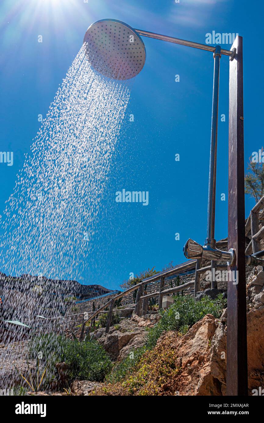 Dusche am strand -Fotos und -Bildmaterial in hoher Auflösung – Alamy