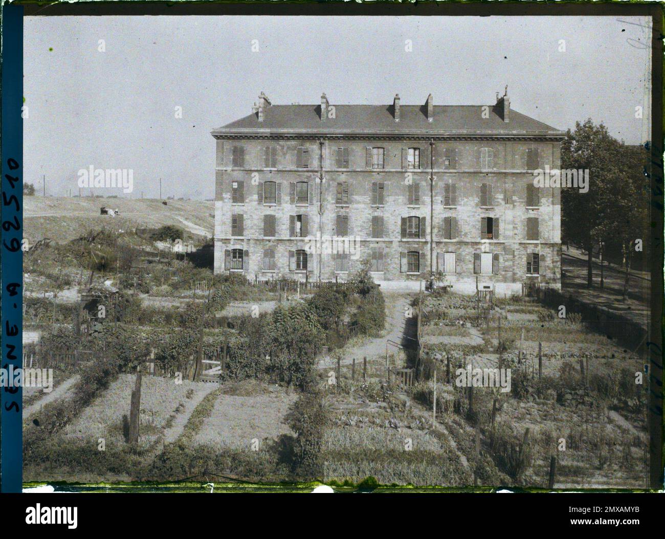 Frankreich le bastion 34 -Fotos und -Bildmaterial in hoher Auflösung ...
