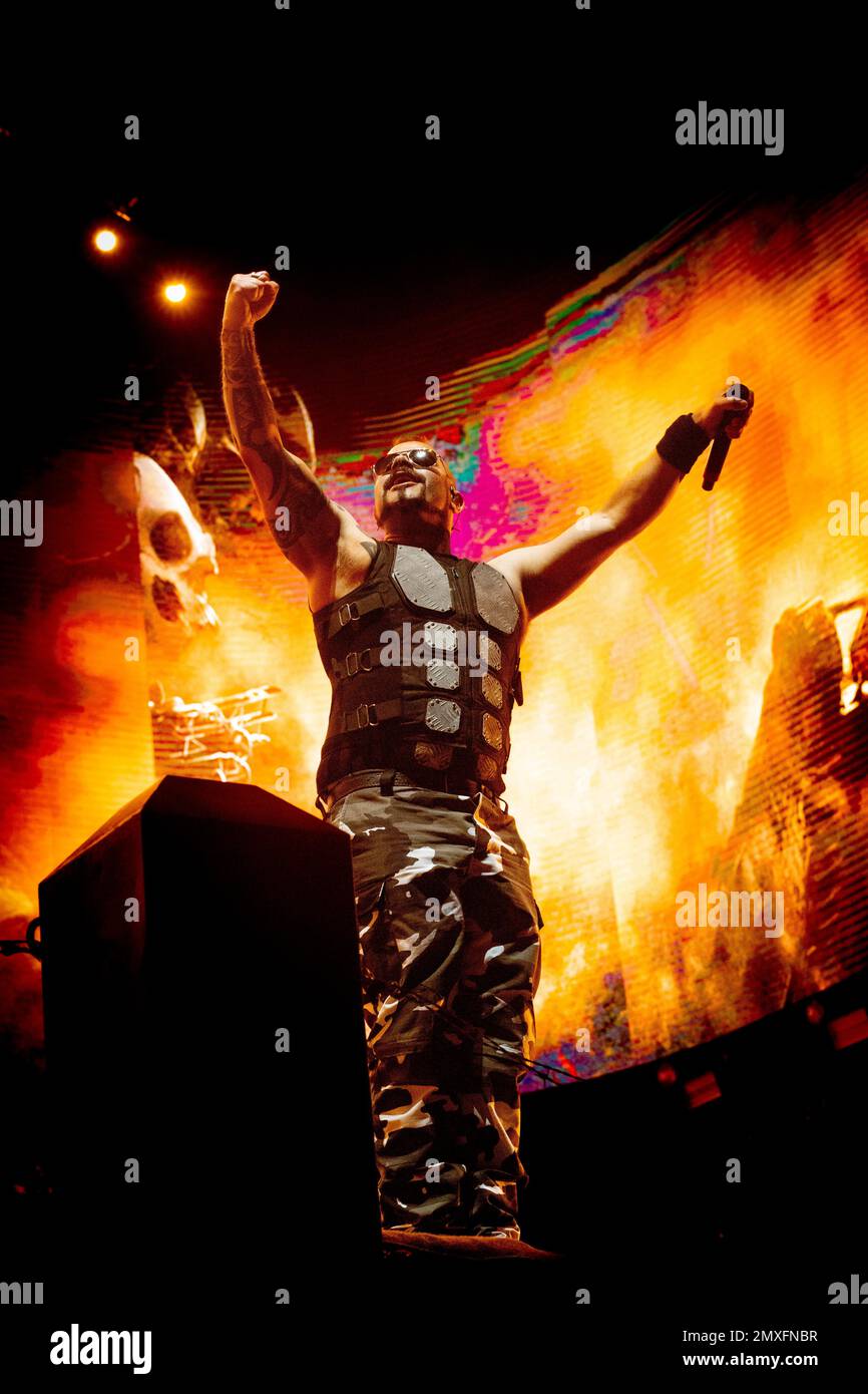 Sabaton gig show -Fotos und -Bildmaterial in hoher Auflösung – Alamy