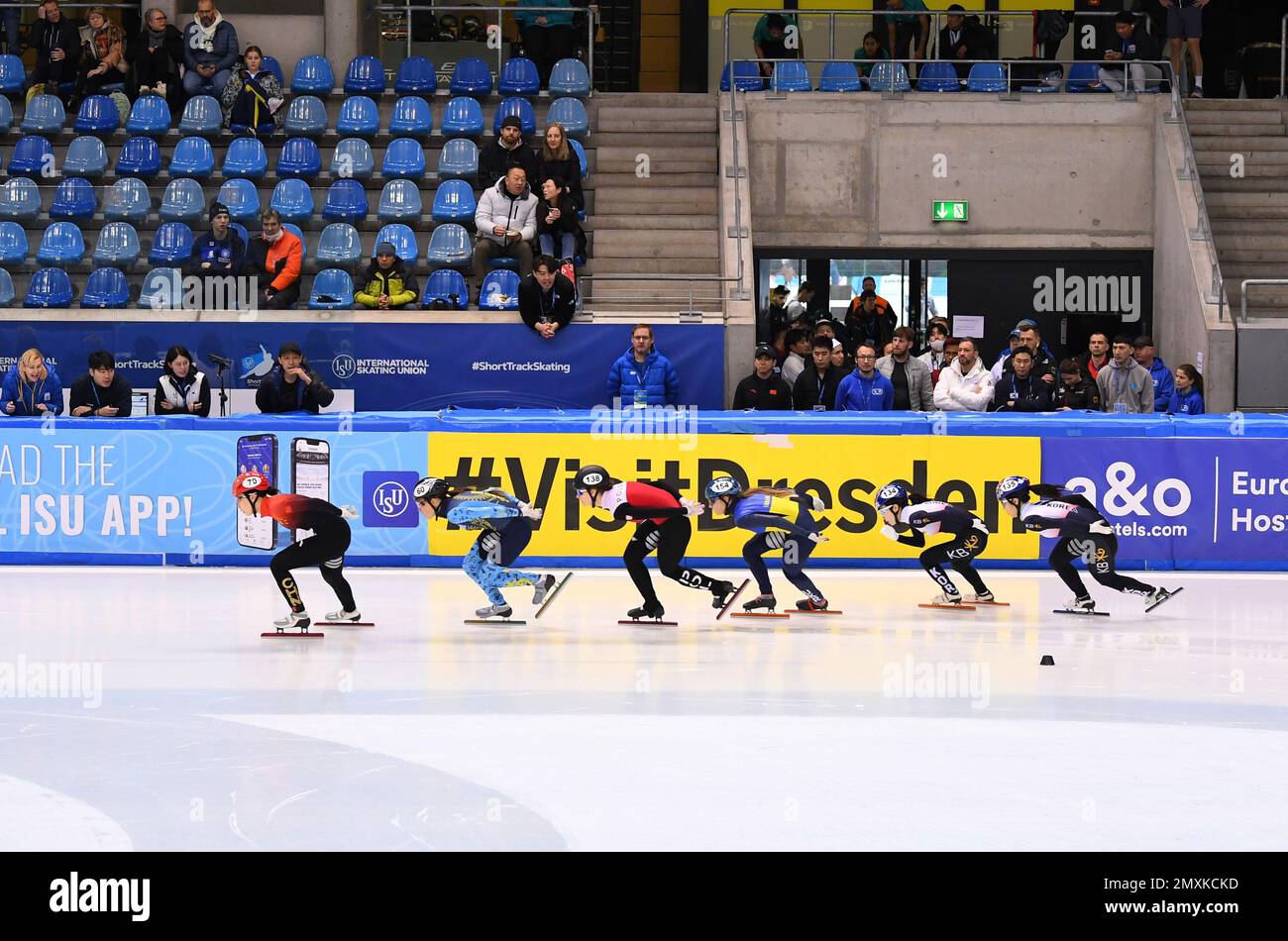 Damen kurzstrecken eisschnelllauf 1 -Fotos und -Bildmaterial in hoher ...