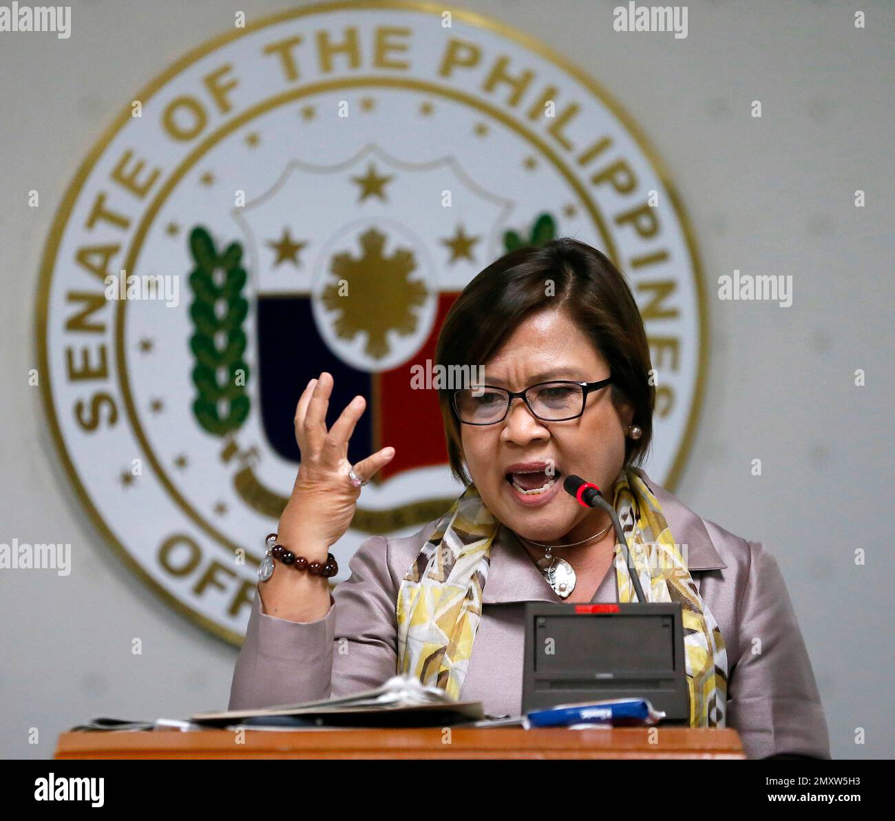 Opposition Senator Leila De Lima Gestures During A News Conference She