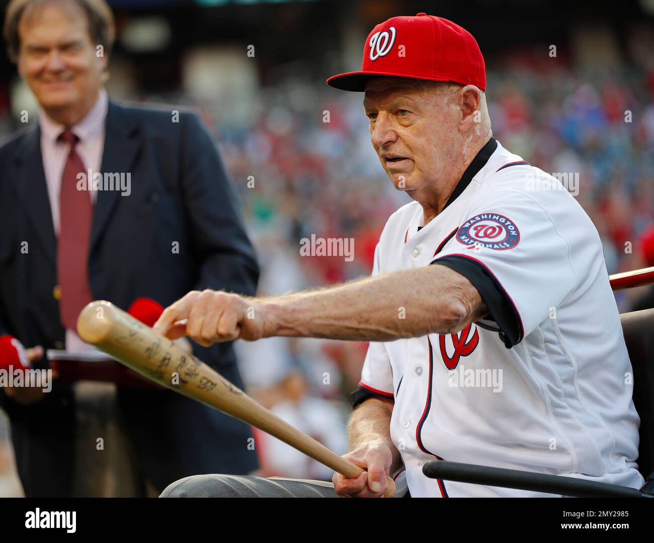 Former Washington Senators player Frank Howard points to the 'sweet ...