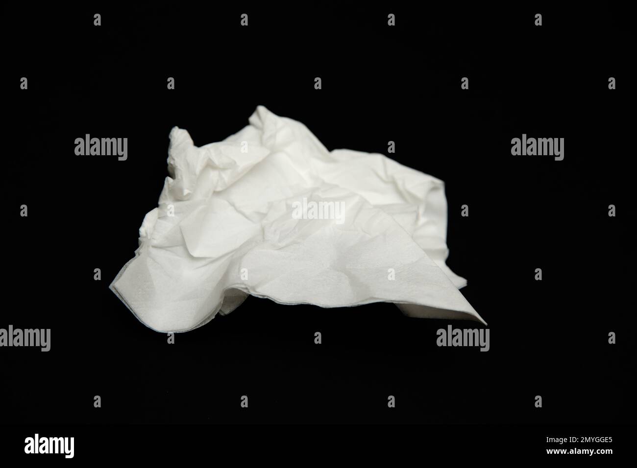 Benutztes papiertuch -Fotos und -Bildmaterial in hoher Auflösung – Alamy