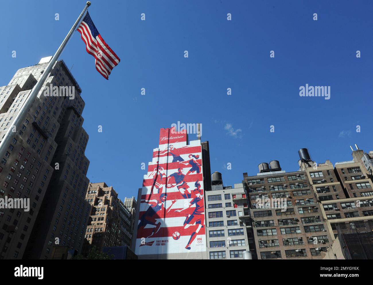 IMAGE DISTRIBUTED FOR BUDWEISER - Budweiser unveils a 225-ft mural ...
