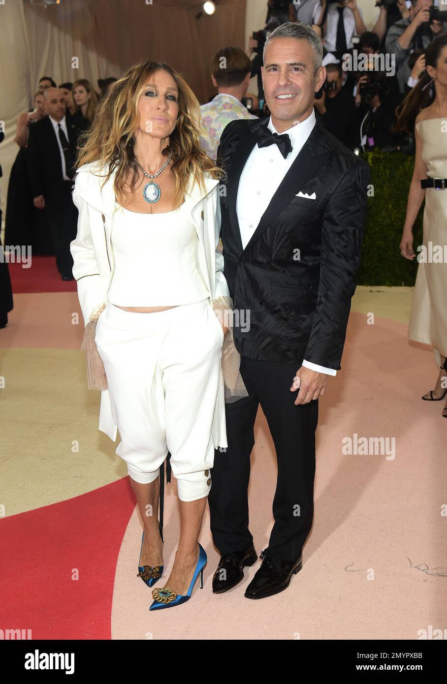 Sarah Jessica Parker, left, and Andy Cohen arrive at The Metropolitan ...