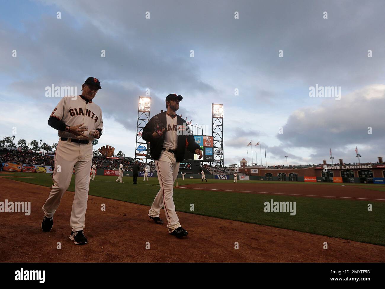 San Francisco Giants pitching coach Dave Righetti, left, and pitcher ...