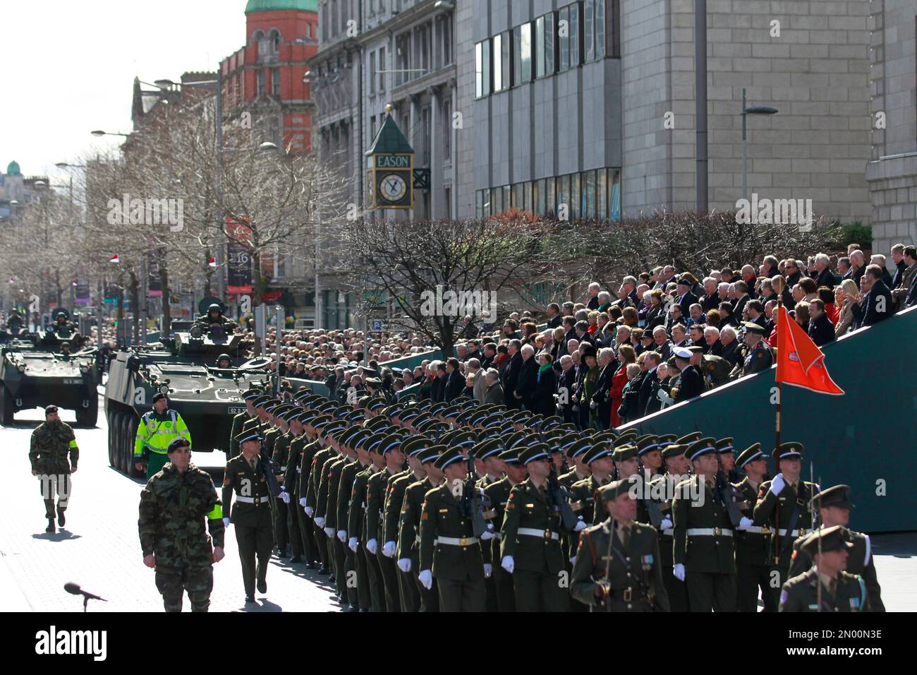 Thousands of soldiers march solemnly through the streets of Dublin ...
