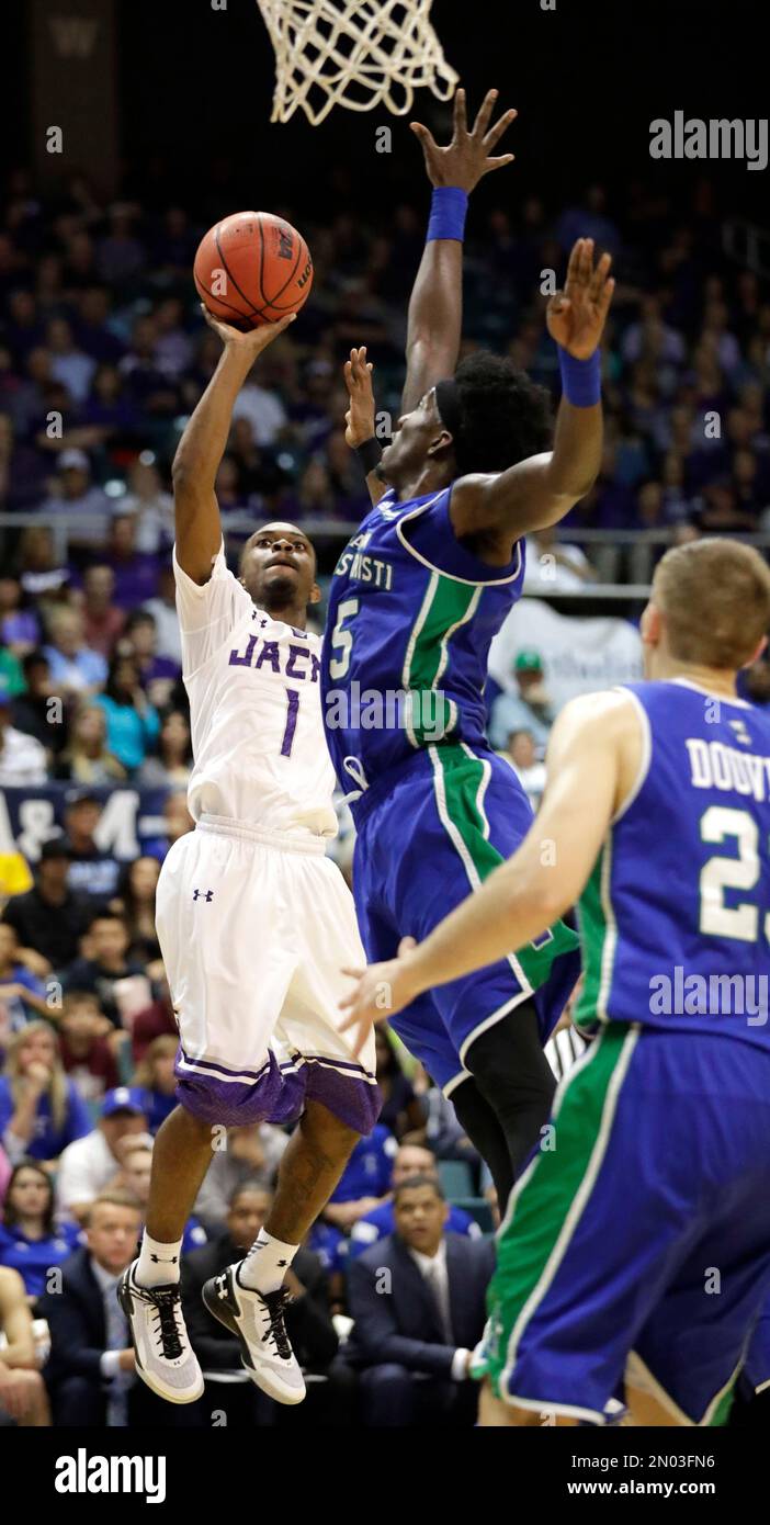 Stephen F. Austin's Demetrious Floyd (1) shoots as Texas A&M Corpus ...