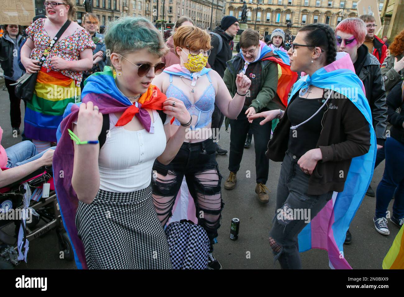 Glasgow, Großbritannien. 5. Februar 2023. Mehrere hundert Menschen ...