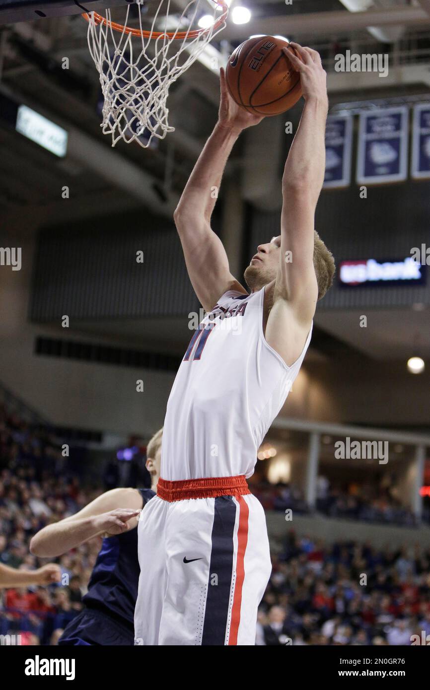 Gonzaga's Domantas Sabonis (11) grabs a rebound during the first half of an NCAA college ...