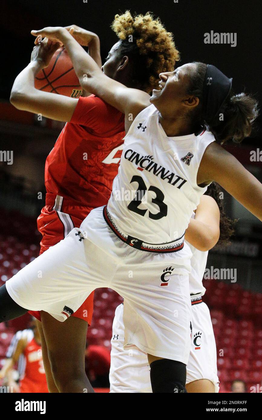 Cincinnati's Jasmine Whitfield (23) defense against Ohio State's Alexa ...