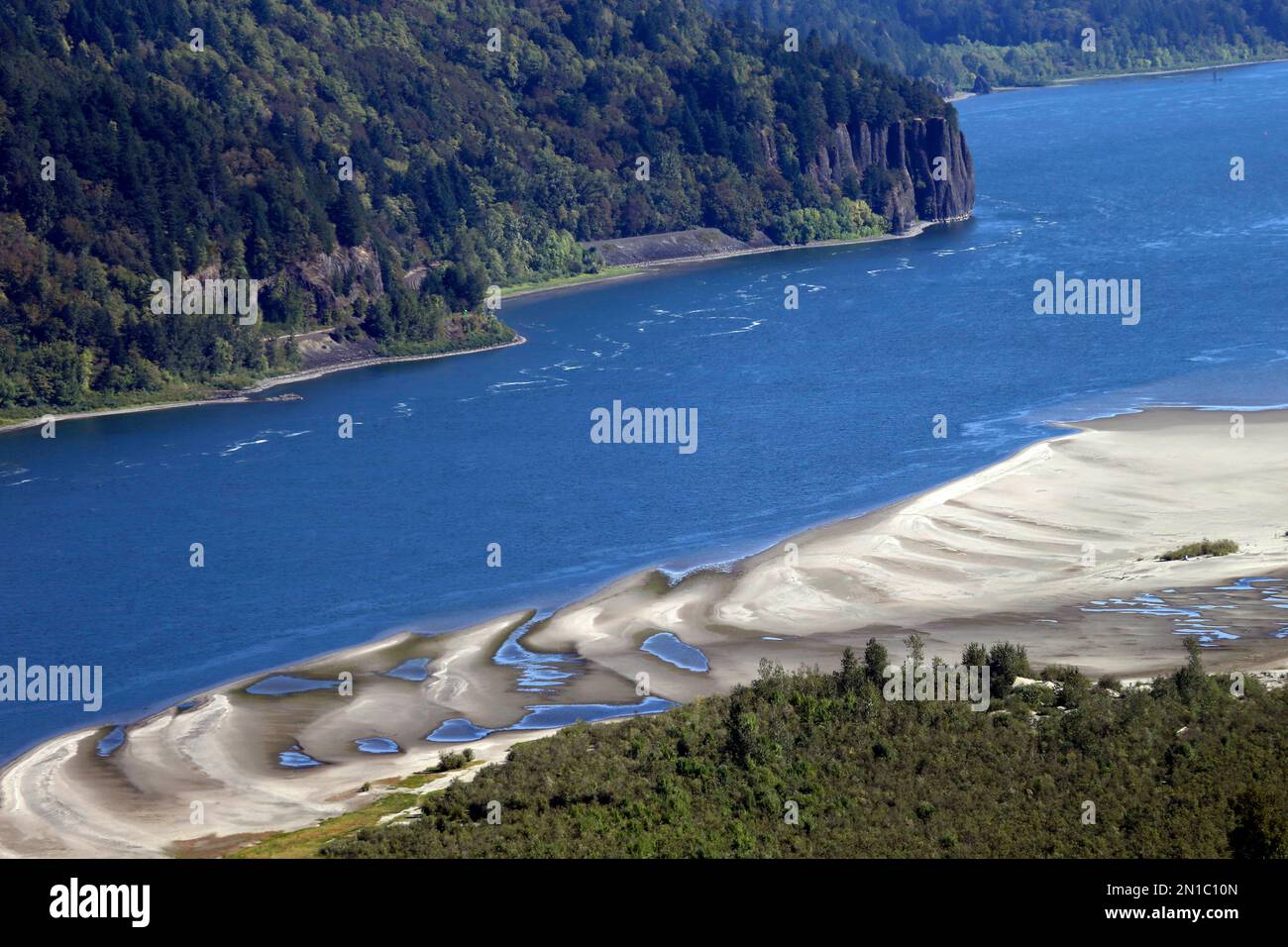 This Wednesday, Sept. 23, 2015 photo shows the Columbia River near ...
