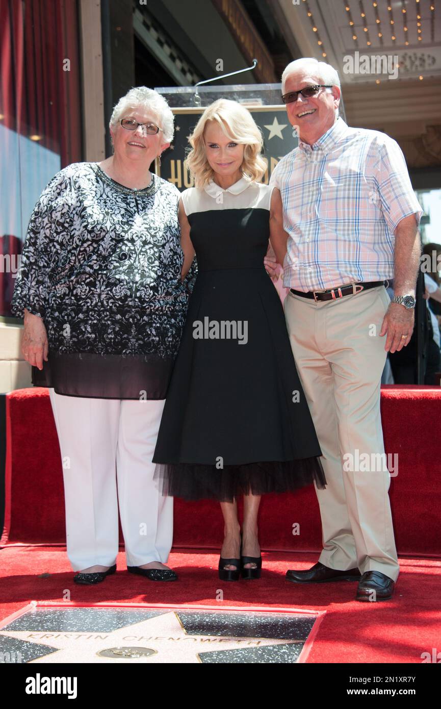 Junie Chenoweth, from left, actress/singer Kristin Chenoweth and Jerry ...