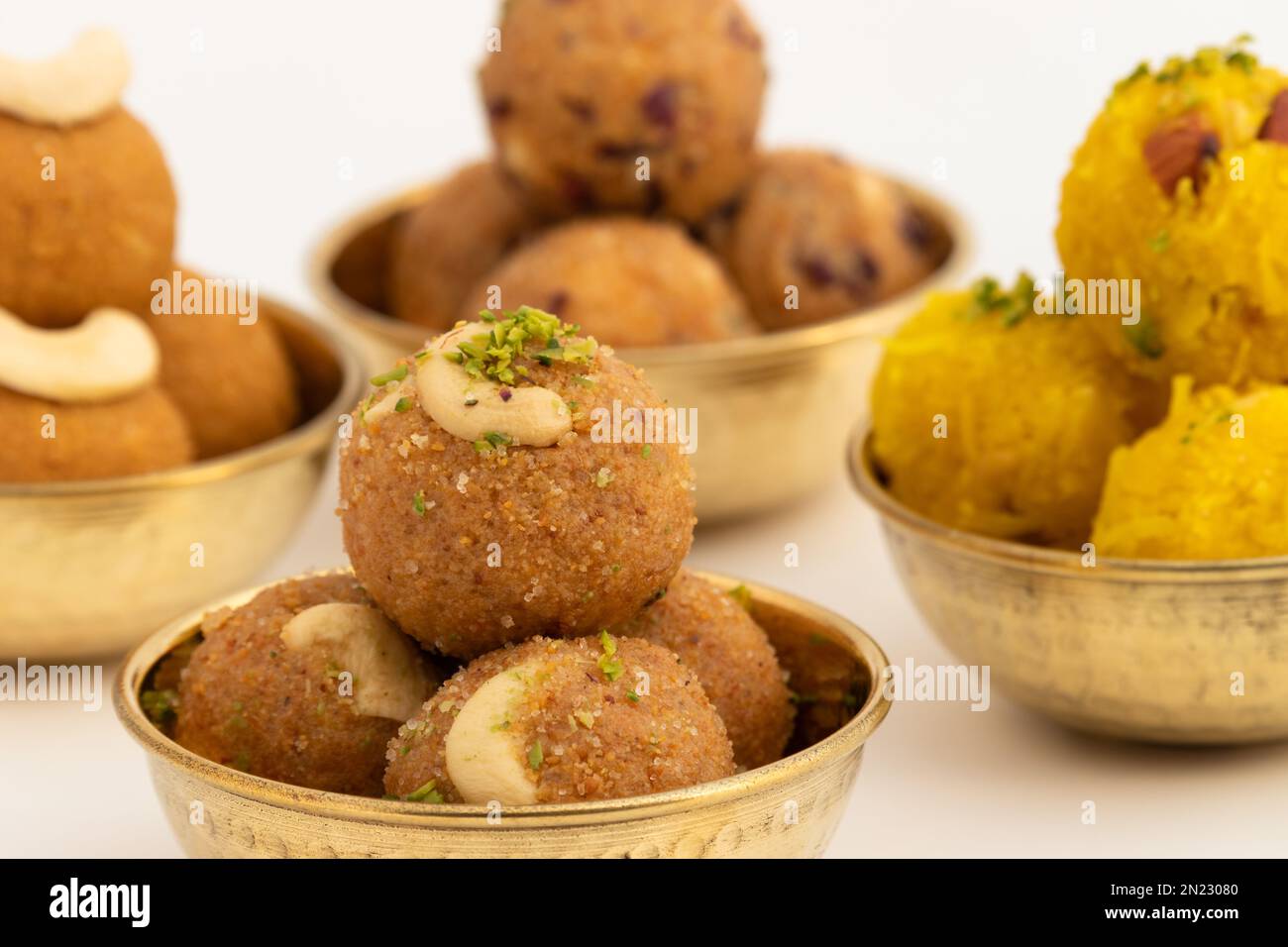 Indischer Mithai Gud Churma Ke Laddu Oder Choorma Ke Ladoo Besteht Aus ...