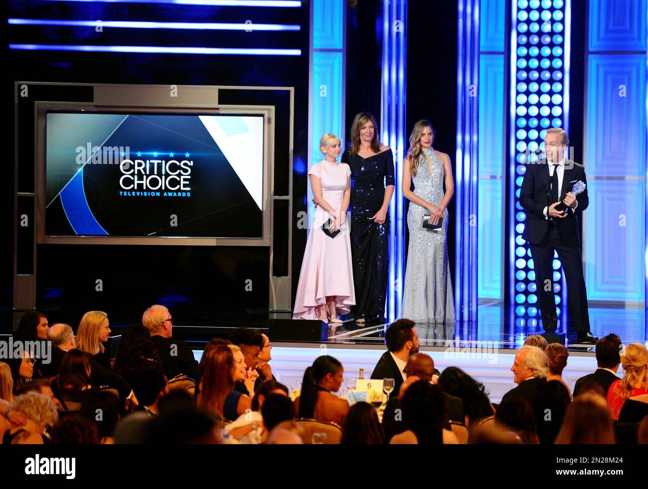 Bob Odenkirk accepts the award best actor in a drama series for “Better ...