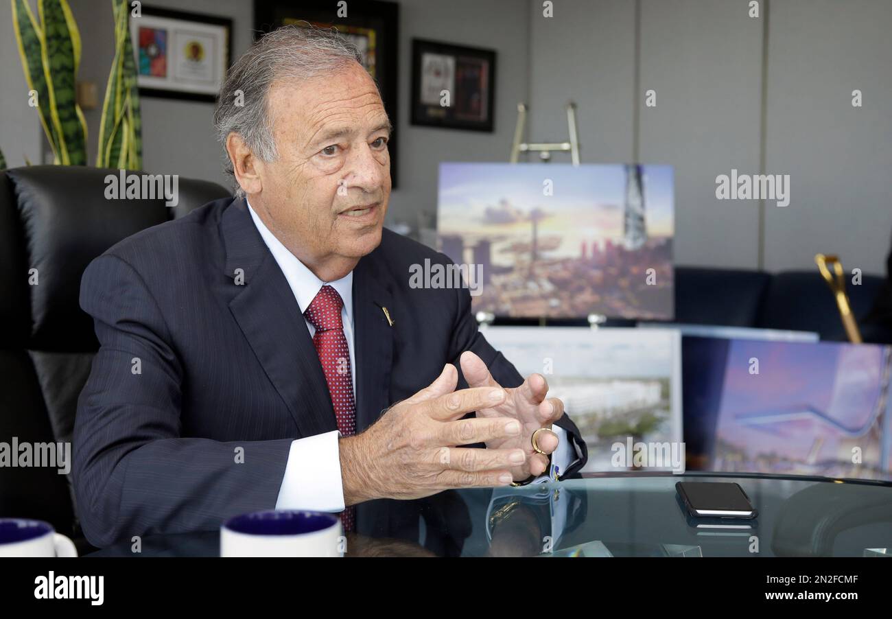 In this Monday, March 30, 2015 photo, developer Jeff Berkowitz talks ...
