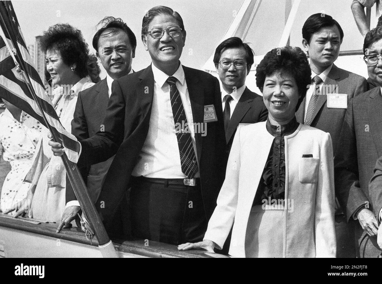 Taiwanese Governor Lee Teng-hui and his wife Tsang Wen-hui, center ...