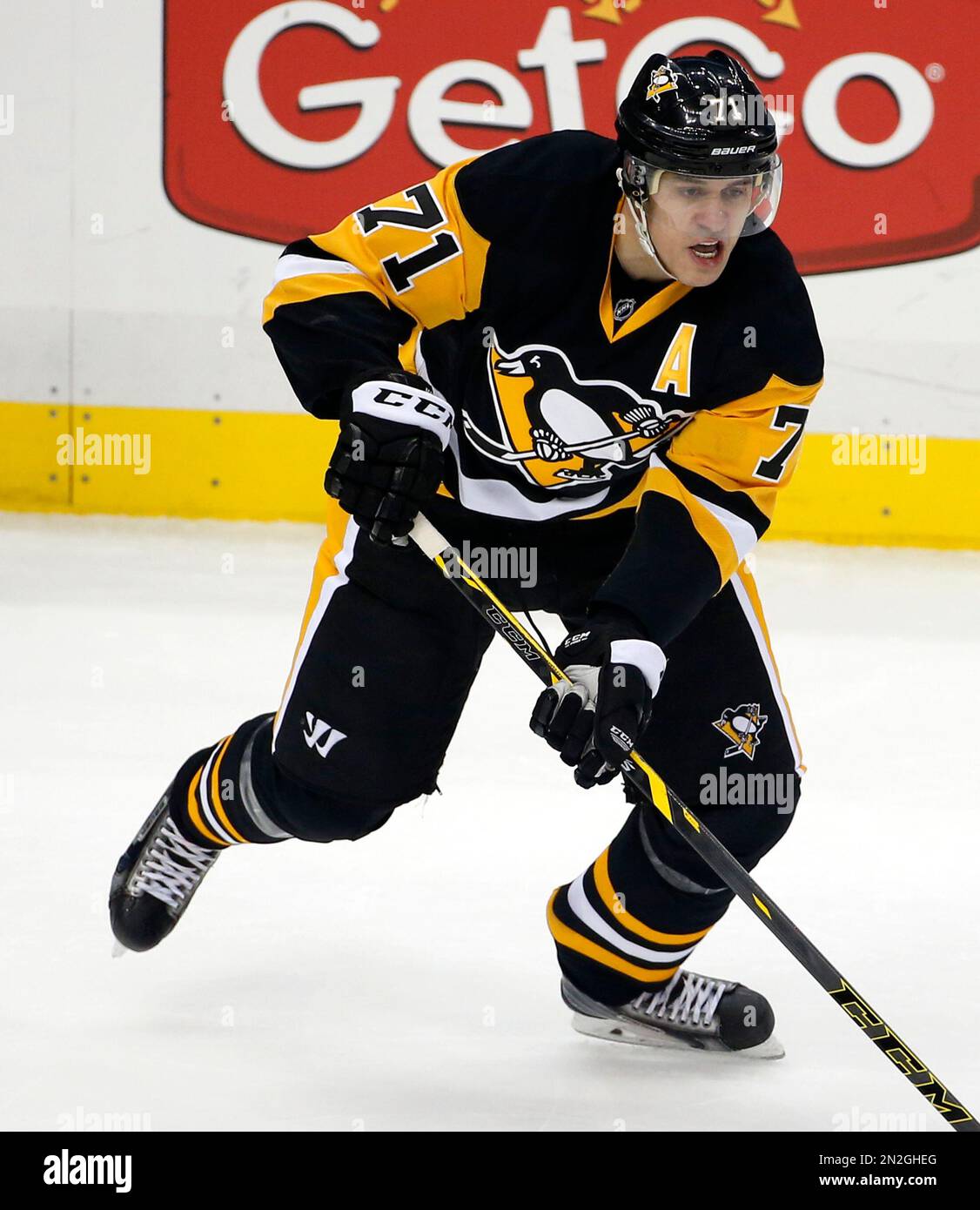 FILE - In this March 14,m 2015, file photo, Pittsburgh Penguins' Evgeni ...