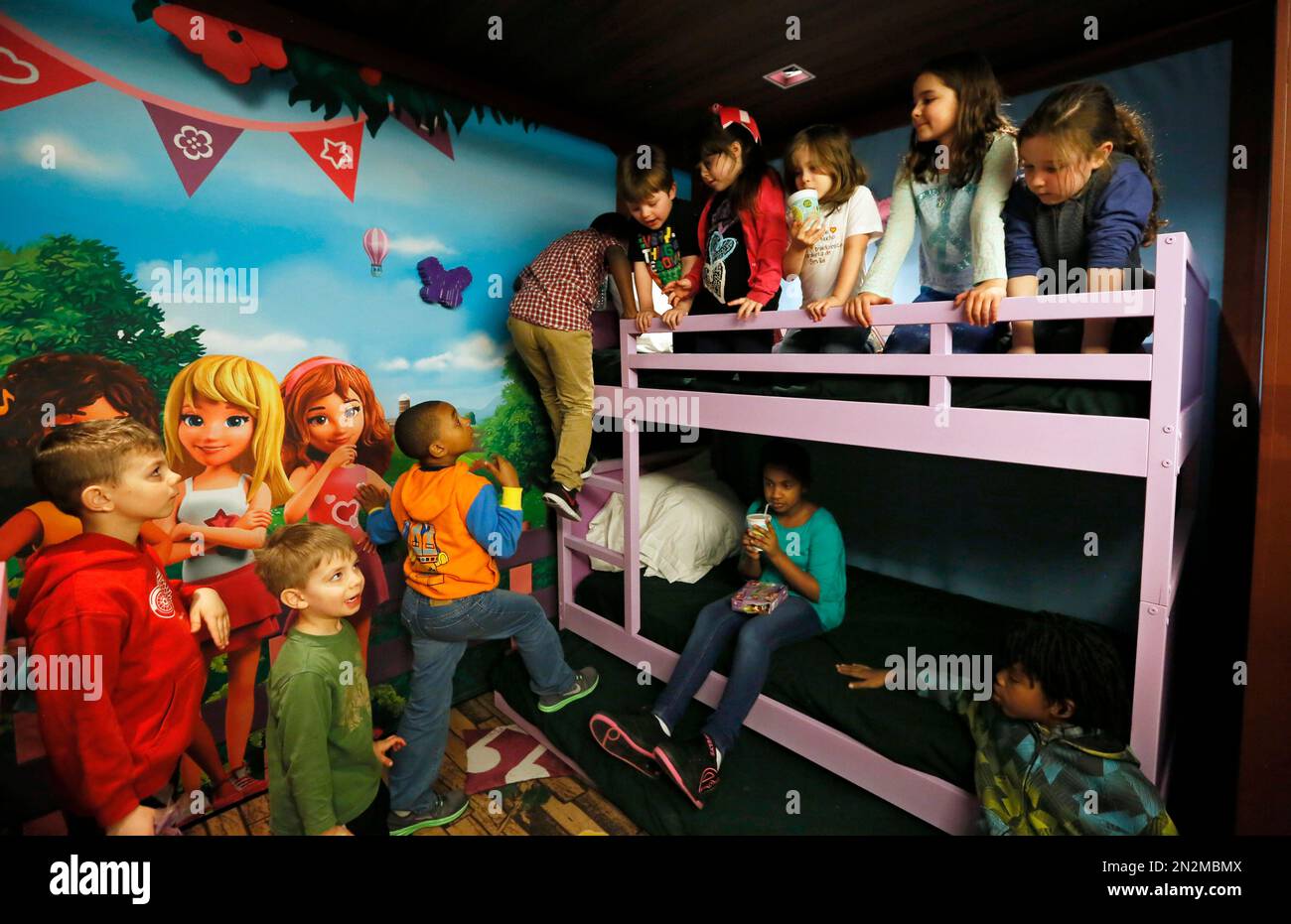 IMAGE DISTRIBUTED FOR MERLIN ENTERTAINMENT/LEGOLAND RESORTS - Children ...