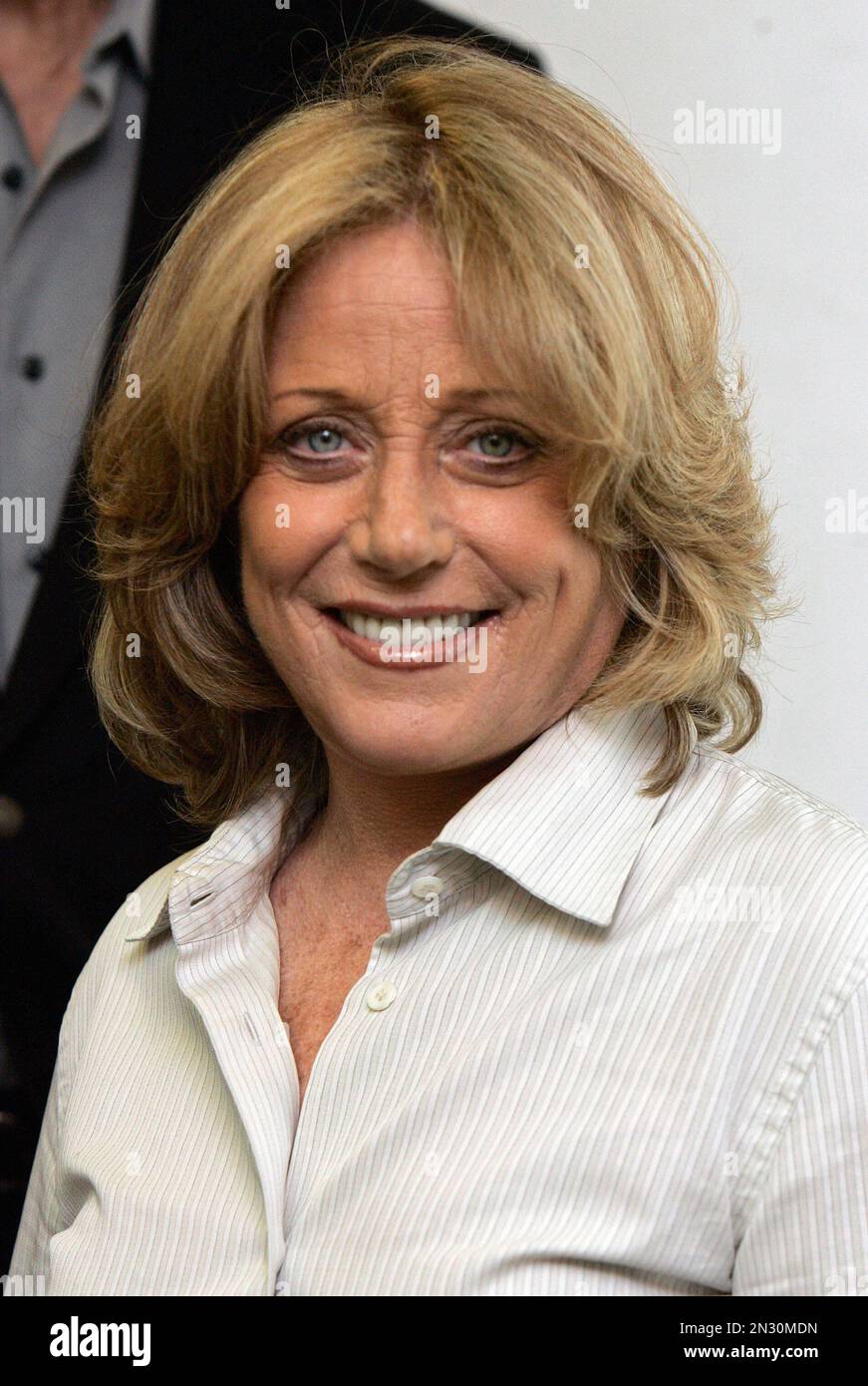FILE - In this Wednesday, Sept. 26, 2007, file photo, singer Lesley ...