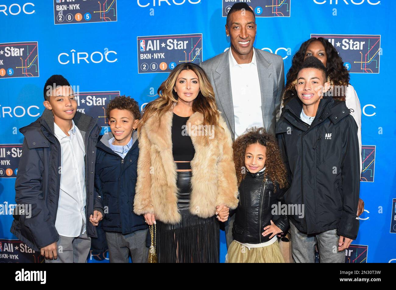 Former NBA player Scottie Pippen poses for a photo along with his wife ...