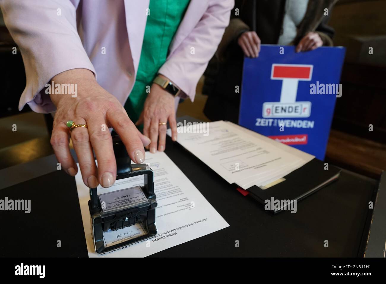 Sabine mertens -Fotos und -Bildmaterial in hoher Auflösung – Alamy