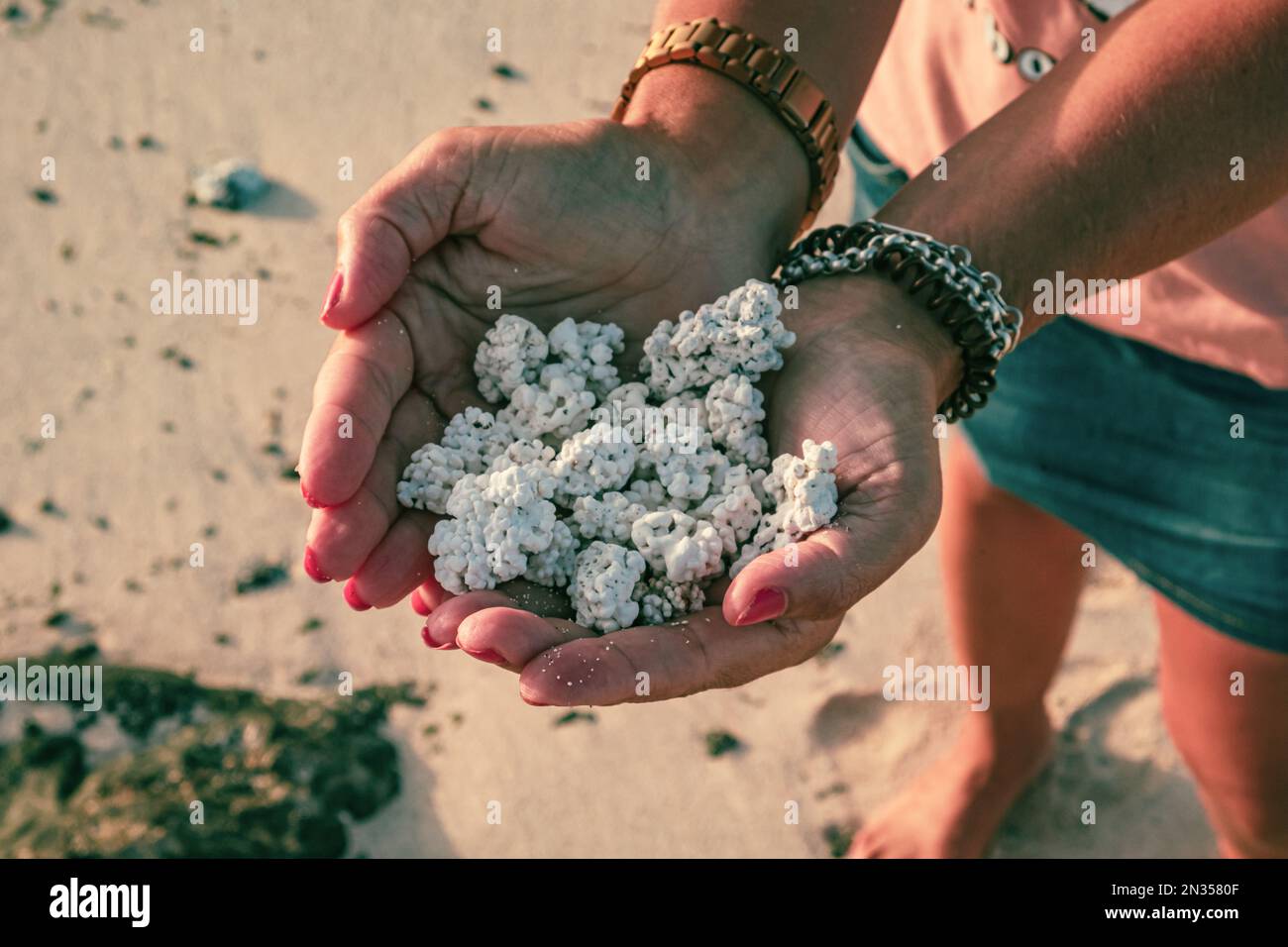 Popcorn strand strand -Fotos und -Bildmaterial in hoher Auflösung – Alamy