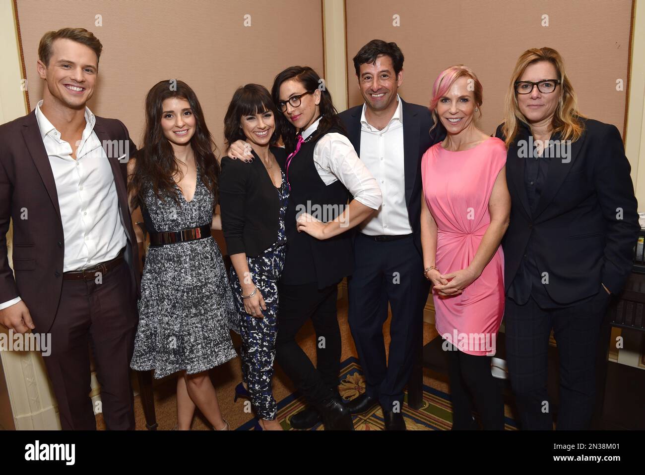 Freddie Stroma, from left, Shiri Appleby, Constance Zimmer, Sarah ...