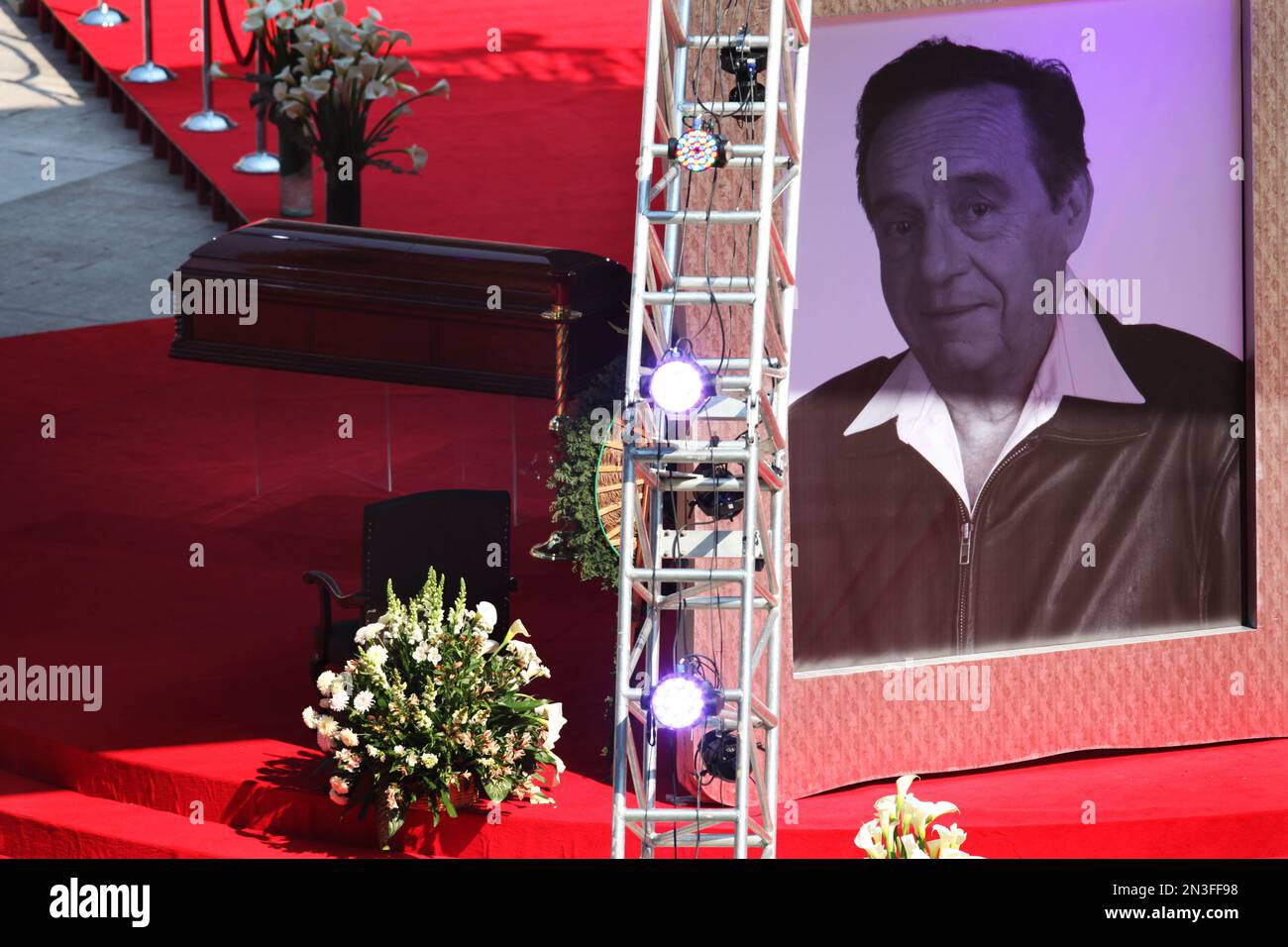 The casket holding the body of Mexican comedian Roberto Gomez Bolanos ...