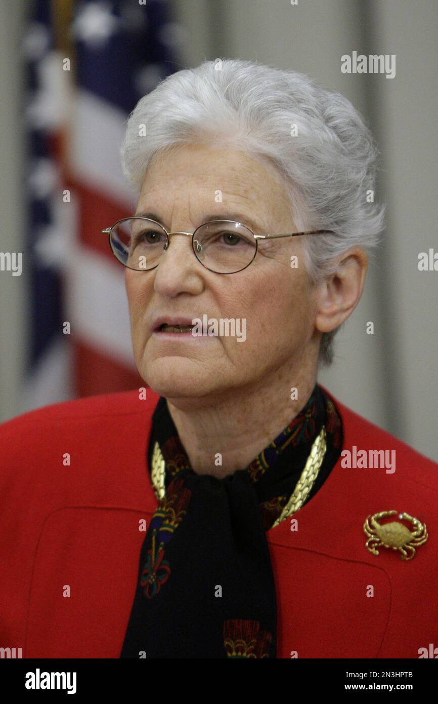 FILE - Philadelphia District Attorney Lynne Abraham makes remarks ...