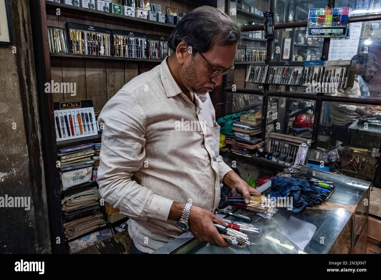 Siebziger mohammed imtiyaz -Fotos und -Bildmaterial in hoher Auflösung – Alamy