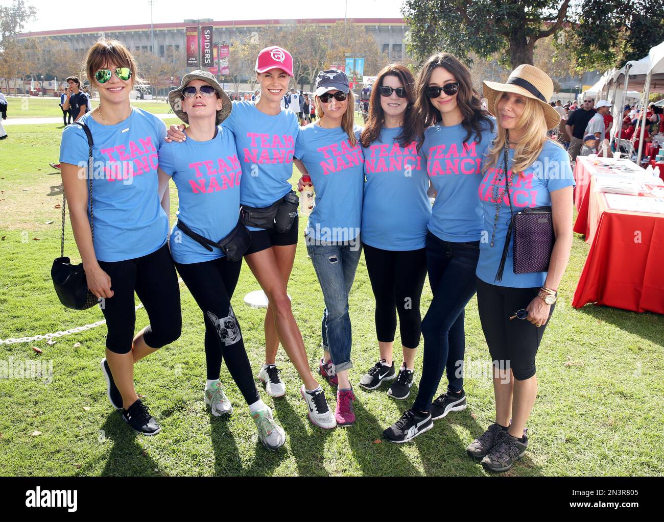 From left, Katharine McPhee, Rose McGowan, Brooke Burns, Ren e Zellweger, Nanci Ryder, Emmy ...