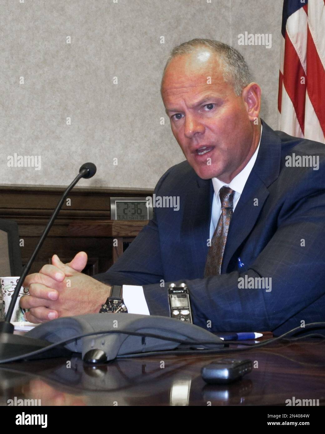 Wyoming Gov. Matt Mead addresses reporters at a news conference at the ...