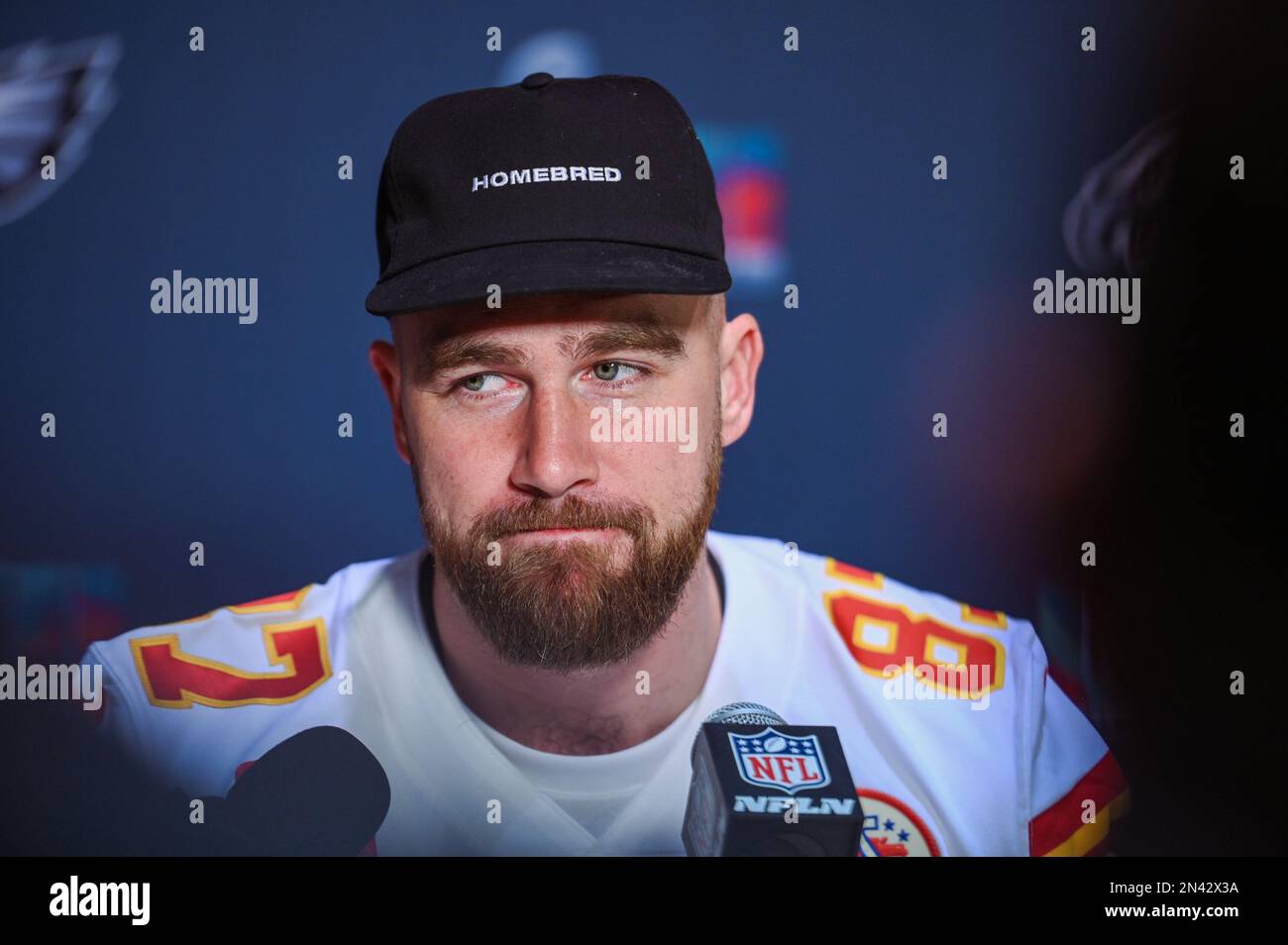 Kansas City Chiefs Tight End Travis Kelce spricht vor dem Super Bowl ...