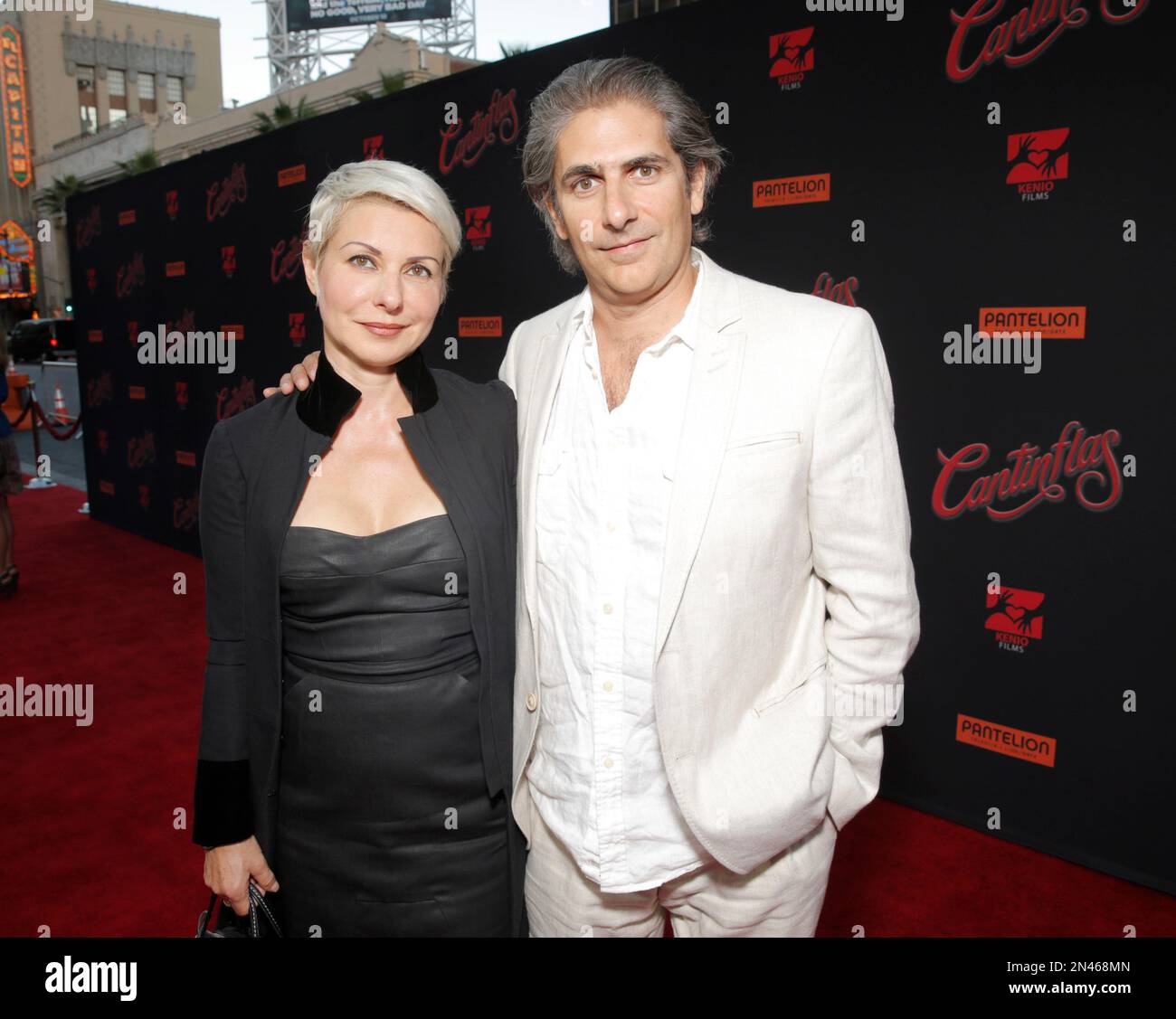 Michael Imperioli (R) and wife Victoria Imperioli attend the premiere ...