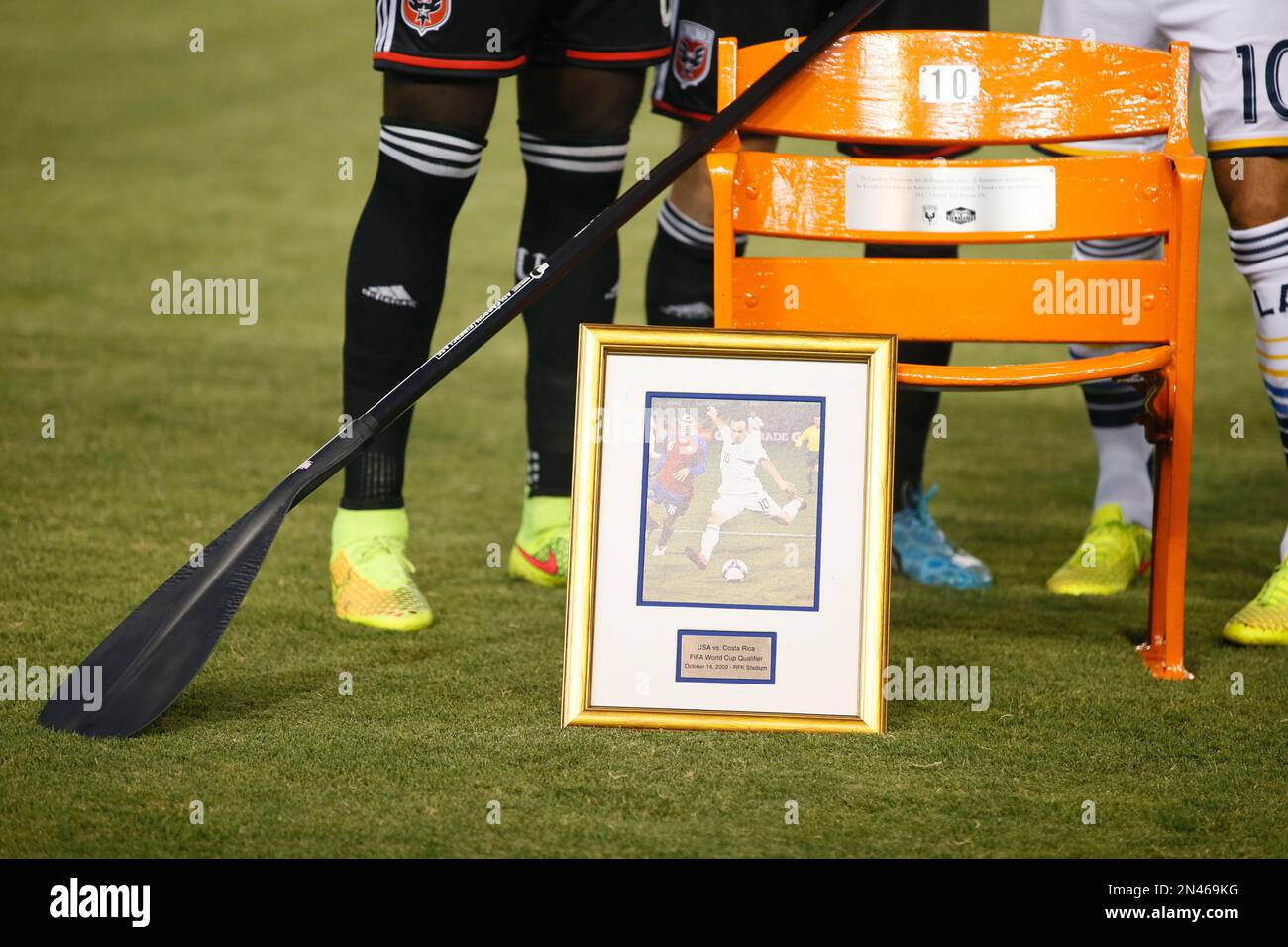Los Angeles Galaxy's Landon Donovan receives gifts including a stadium ...