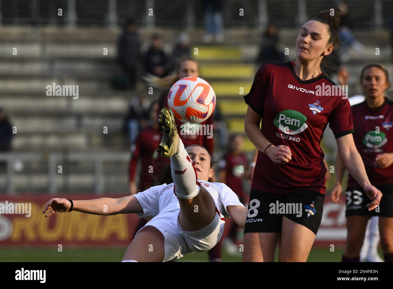 Mariagrazia Petrara von AS Roma Women während der zweiten Etappe des ...