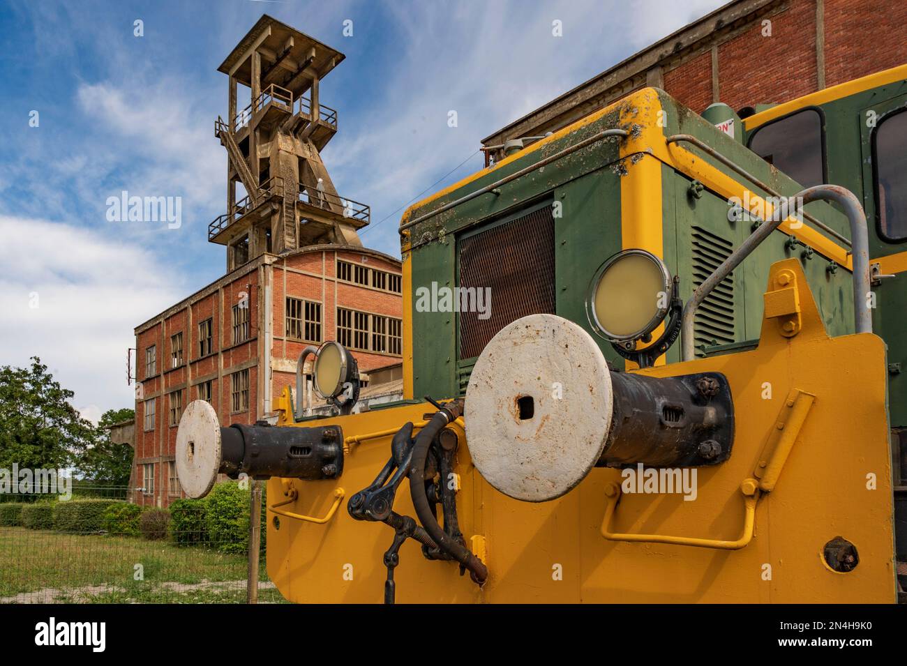 Das Museum „Musée de la Mine“ im ehemaligen Bergwerk Noyant-d'Allier ...