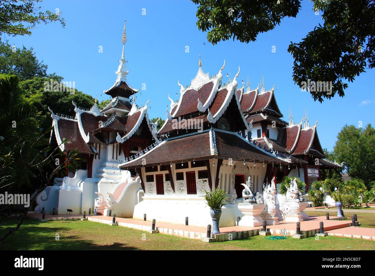 Wat ton kwen -Fotos und -Bildmaterial in hoher Auflösung – Alamy
