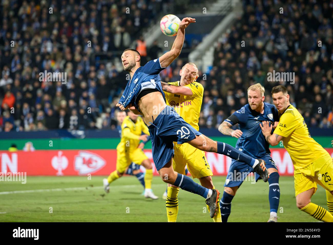 Links nach rechts Ivan ORDETS (BO), Marius WOLF (DO), Philipp HOFMANN (BO), Niklas SUELE (Sule ...