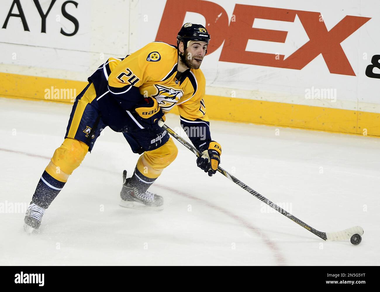 Nashville Predators forward Eric Nystrom (24) plays against the Anaheim ...
